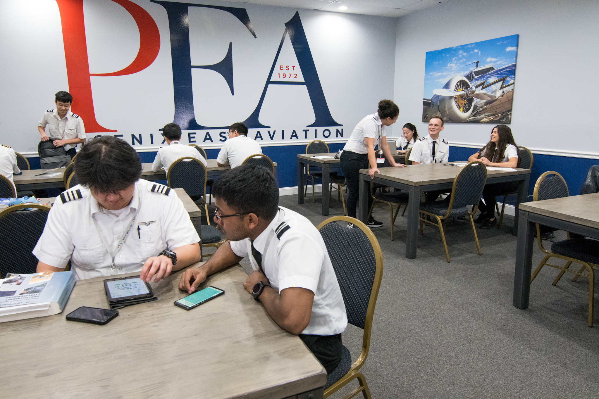 Professional Pilot Training Programs | Phoenix East Aviation